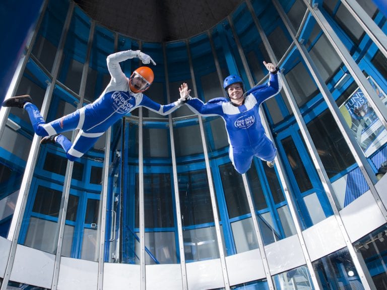 Wat zijn de verschillen tussen indoor skydive windtunnels? • Indoor ...